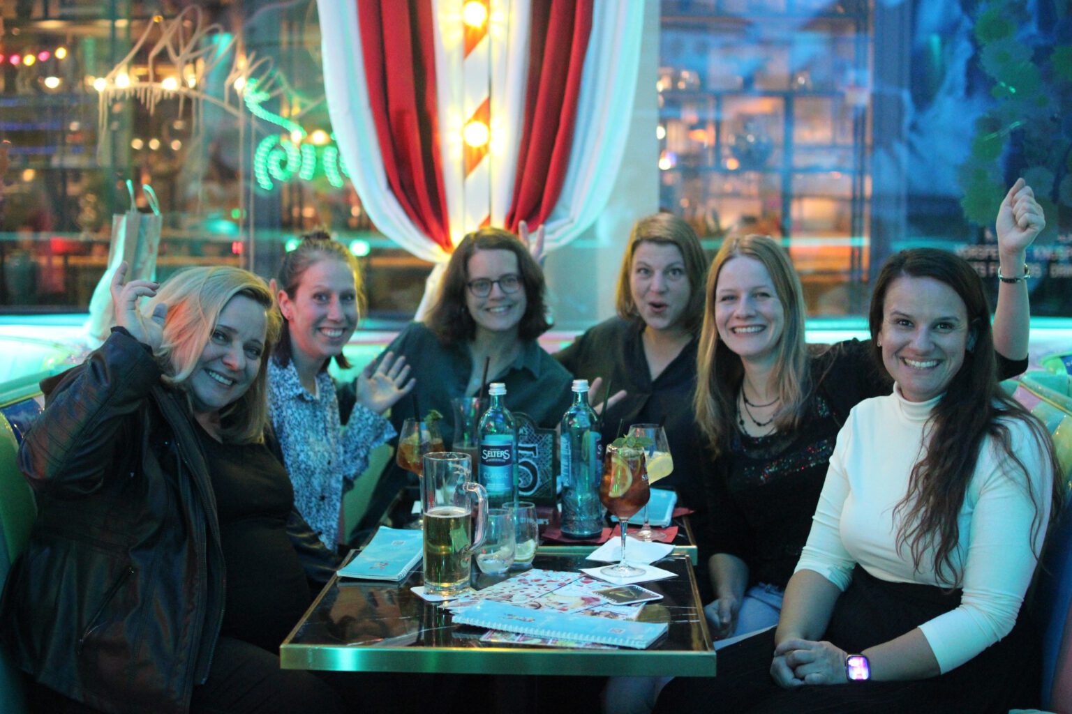 Women’s Night Out This Christmas at Lieschen Mueller: Celebrate with ...
